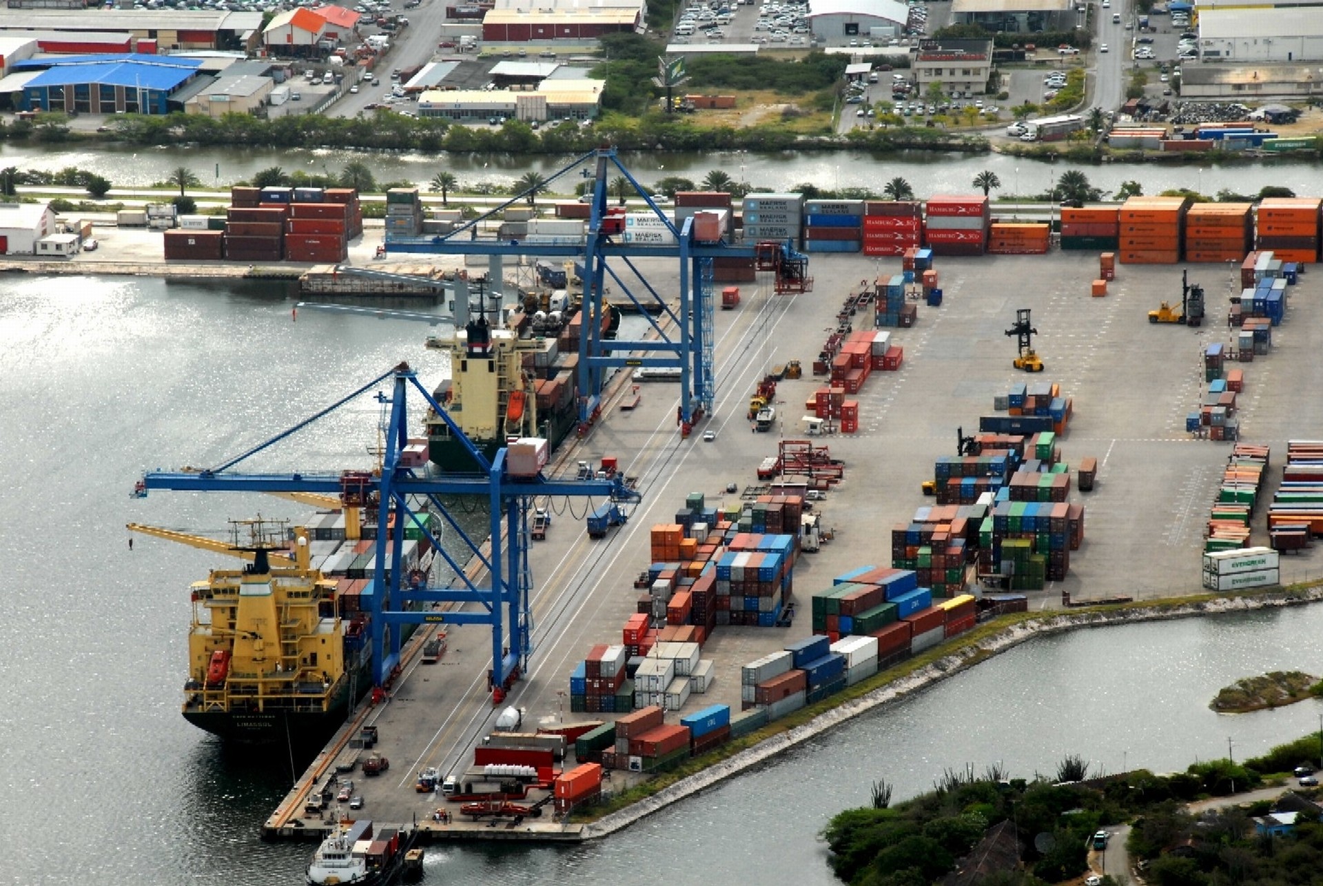 CPS FOTO KADE - Curaçao Ports Authority Curaçao Ports Authority